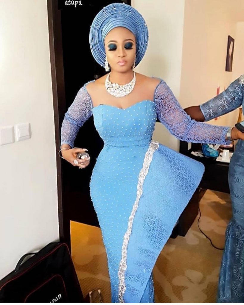 Latest Blue Aso Ebi Styles 2018 |Photos |FabWoman